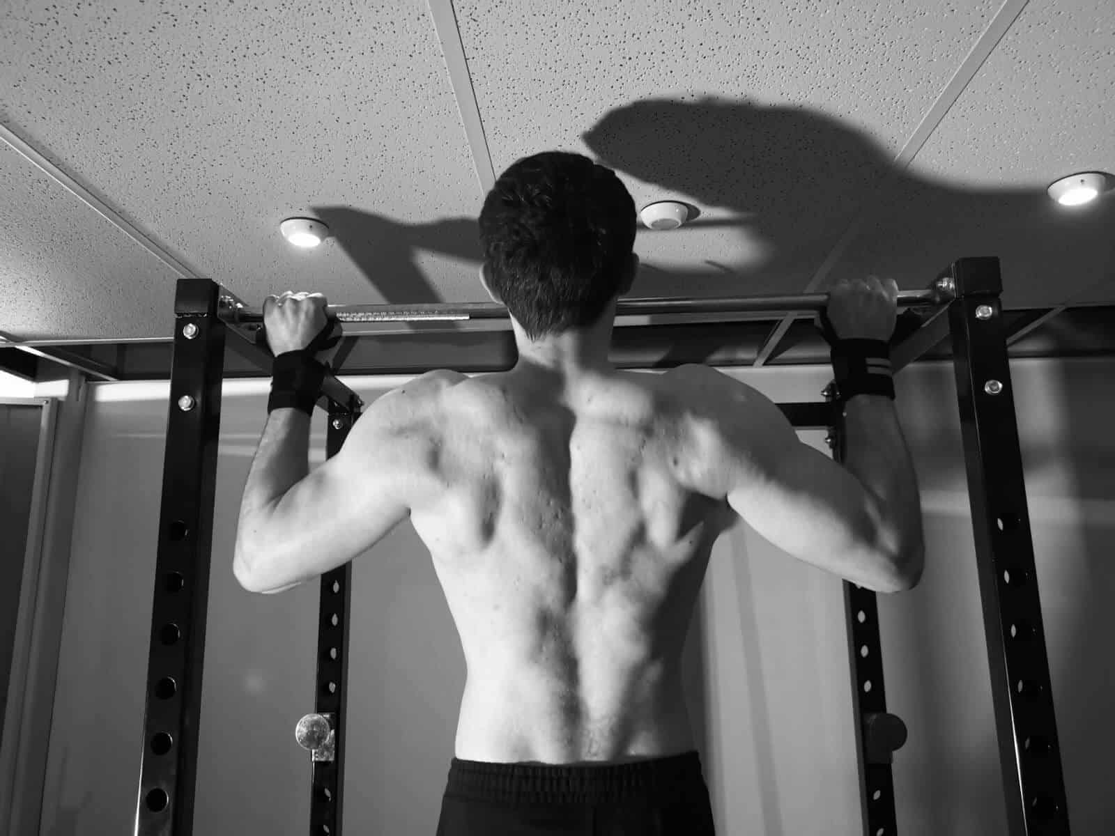 Should You Use Straps for Pull Ups or Lat Pulldowns - Bodies By Byrne